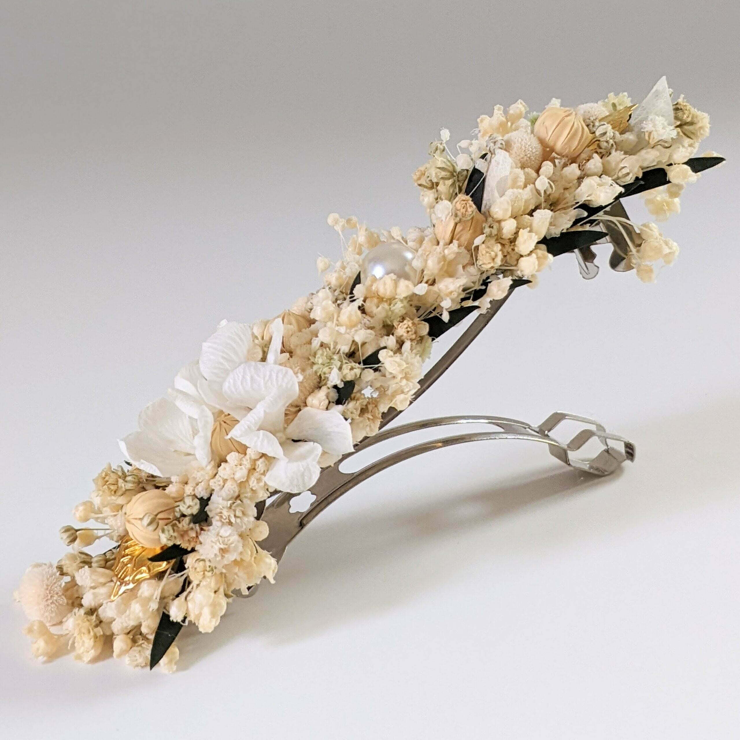 Barrette à cheveux fleurie pour coiffure de mariage en fleurs ...